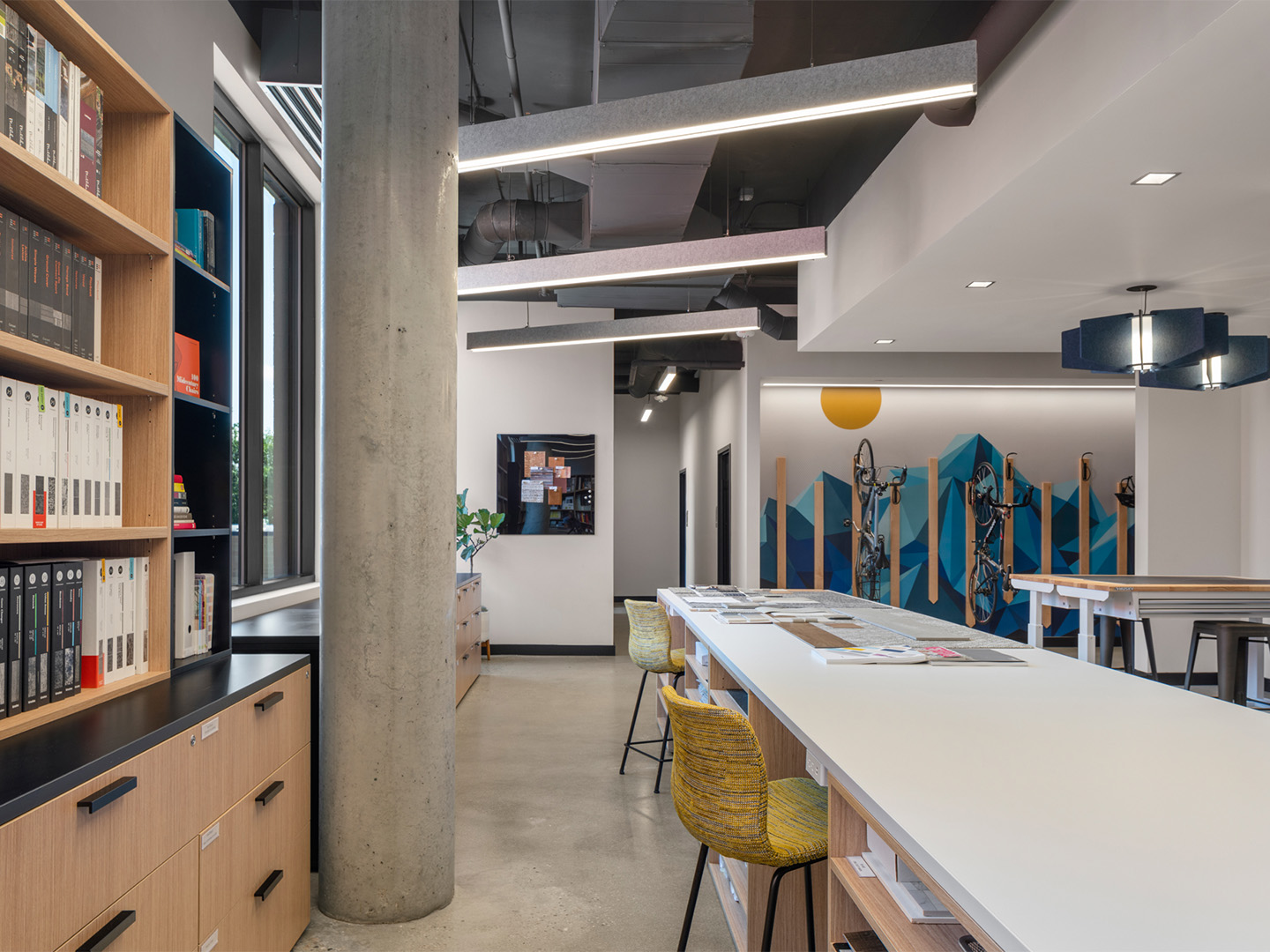 Pivot North Office - Pivot North Architecture